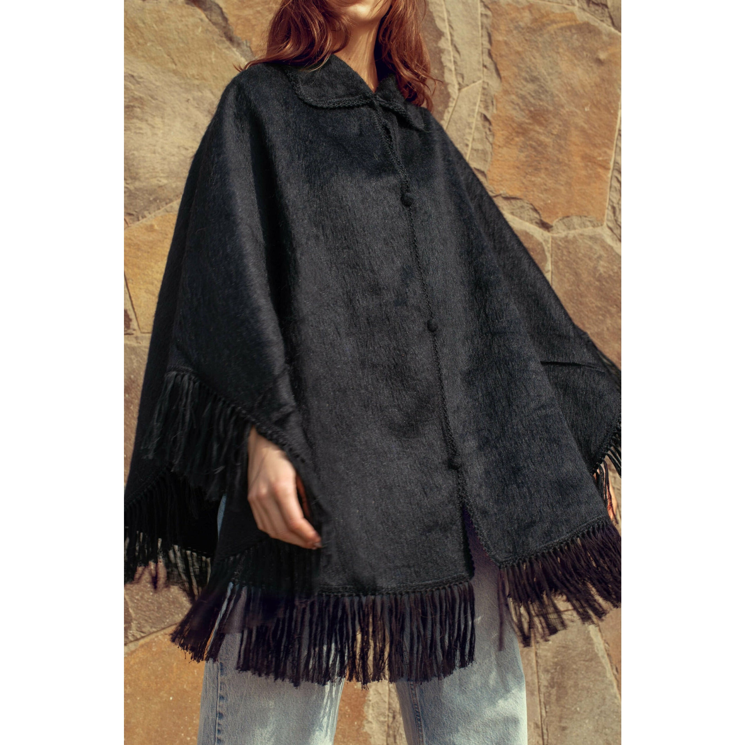Ponchos: The Indigenous Garment that Is a Fashion Hit – Onpost